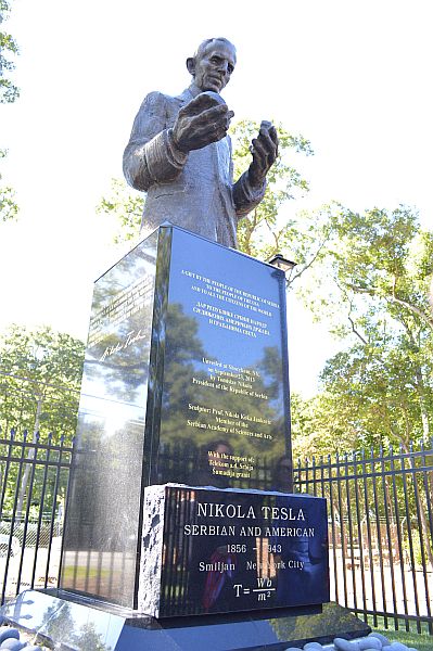 Nikola Tesla Statue In Long Island Wardenclyffe Tower Wikipedia